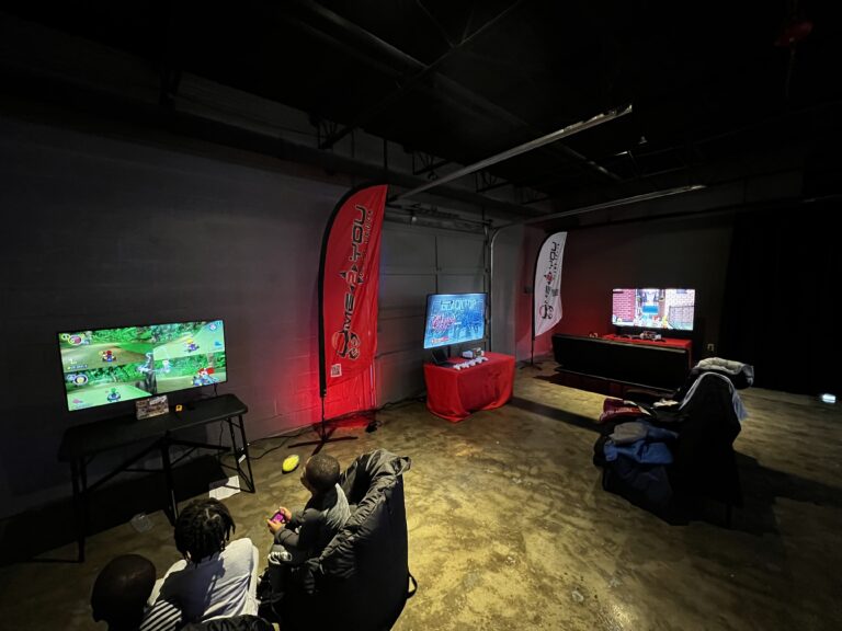 Mobile Game Station Rentals in St. Louis | Me 2 You